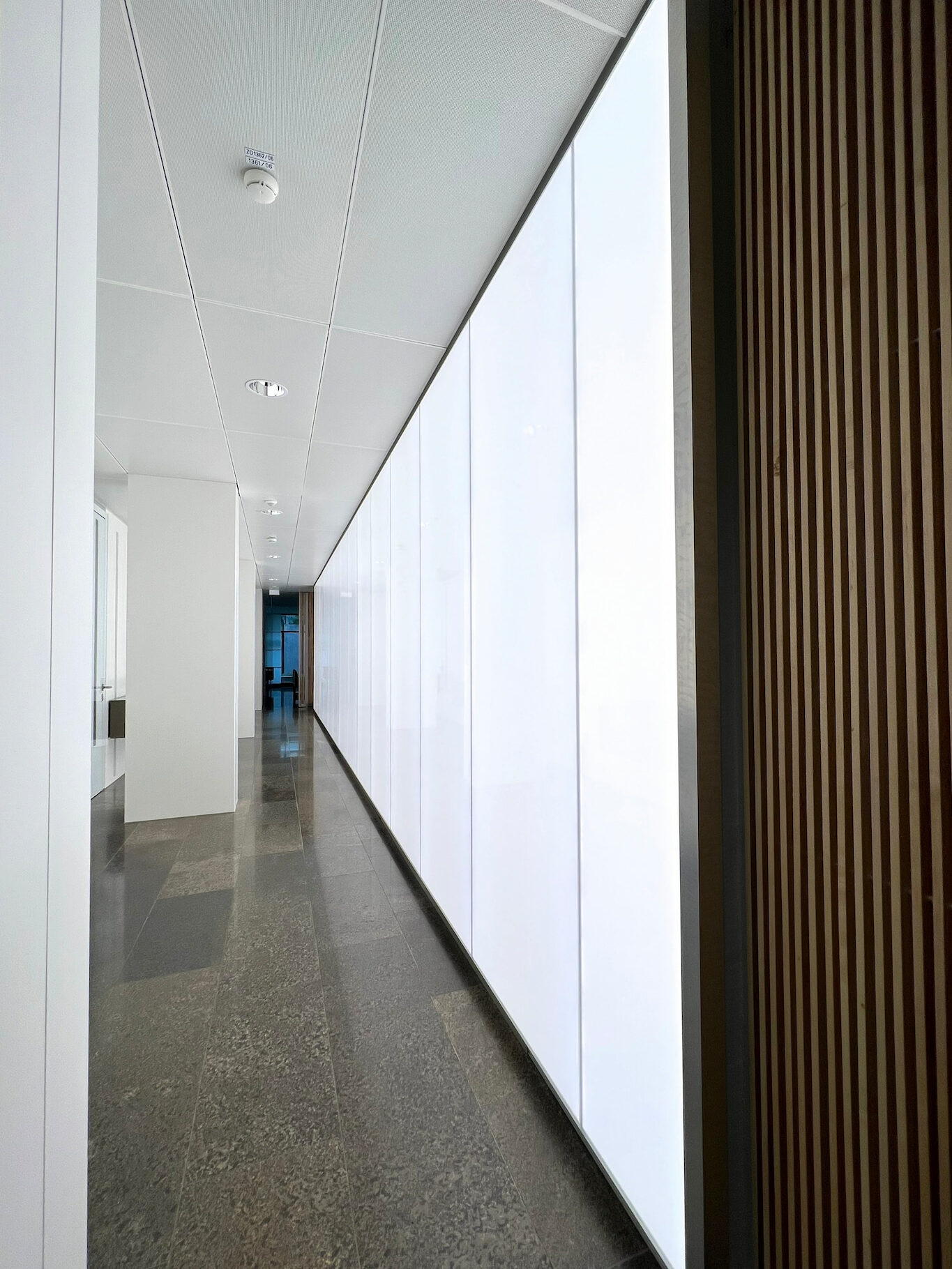 Trumpf | LightWall | Glass - ArchilumO